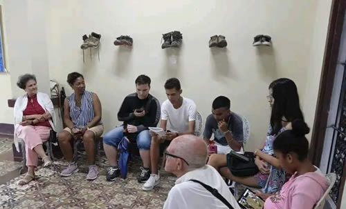 Radio Nuevitas - La literatura llena el mundo de Maura Varona Lazo ...